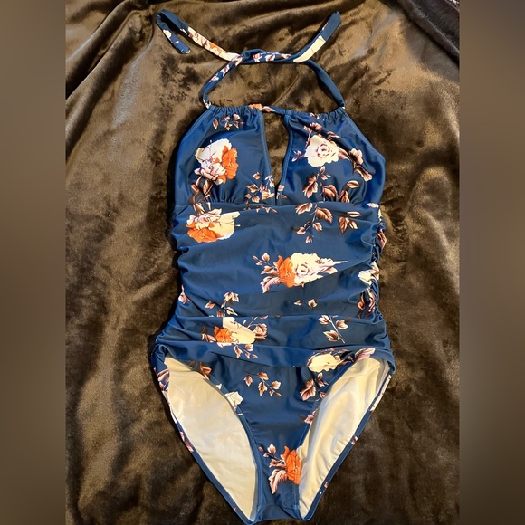 Swim | One Piece Keyhole Swimsuit | Poshmark